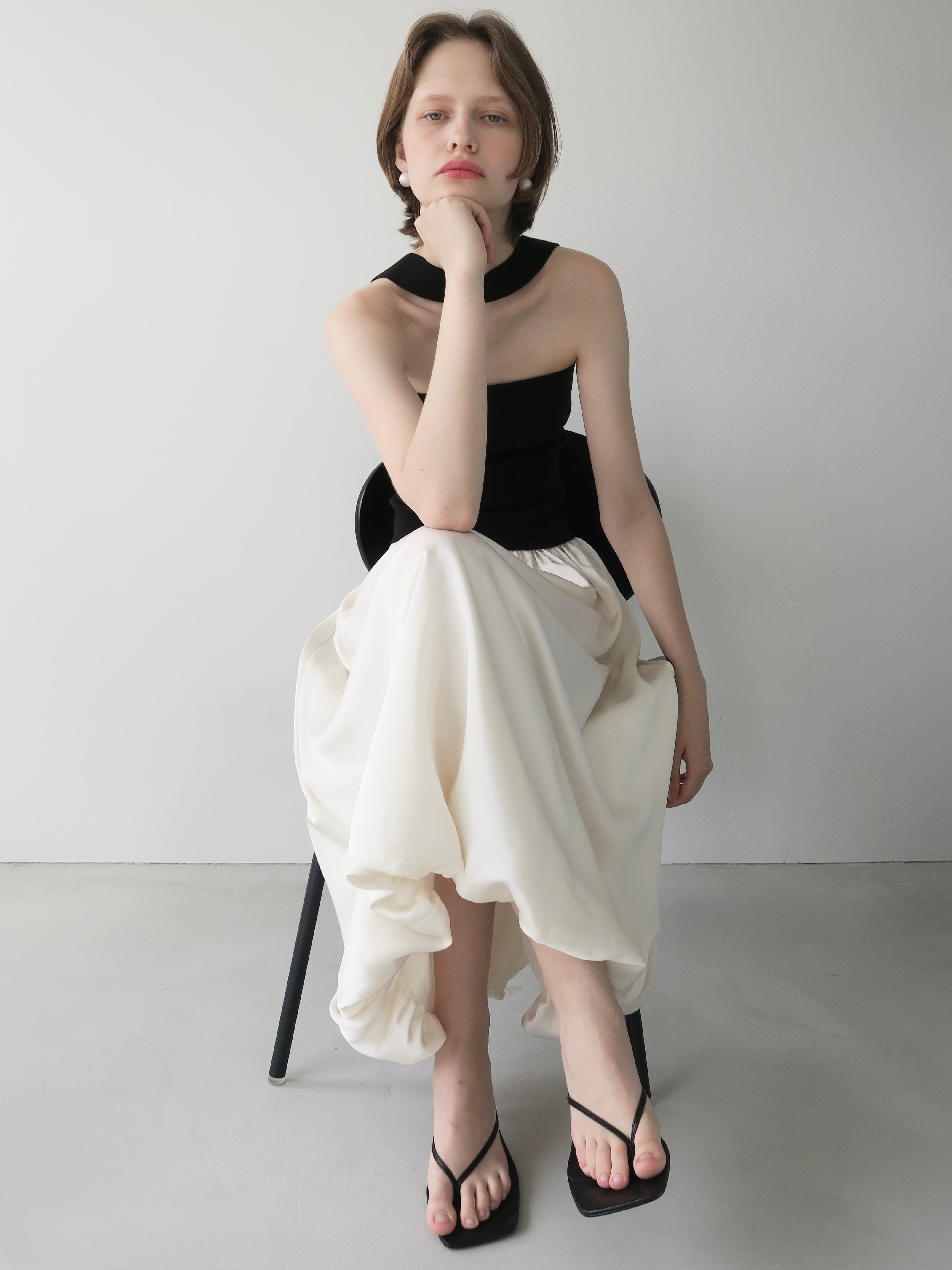 neck belt knit bare top – AMOMMA